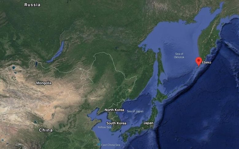 Veja a hipnotizante erupção do vulcão Ebeko nas montanhas nevadas da Rússia